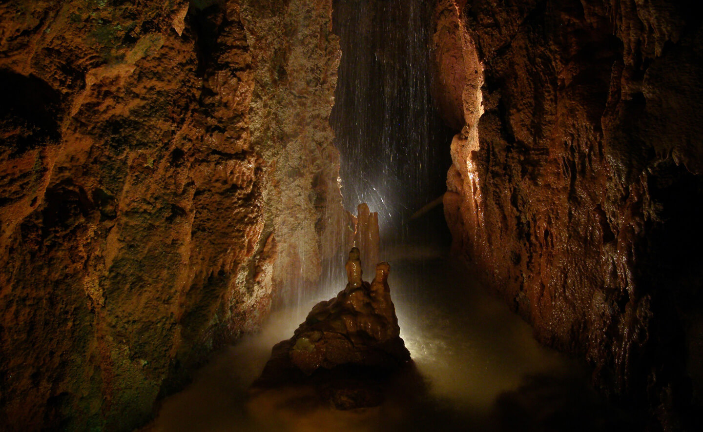 Protecting Caves, Karstlands and Groundwater - American Cave ...
